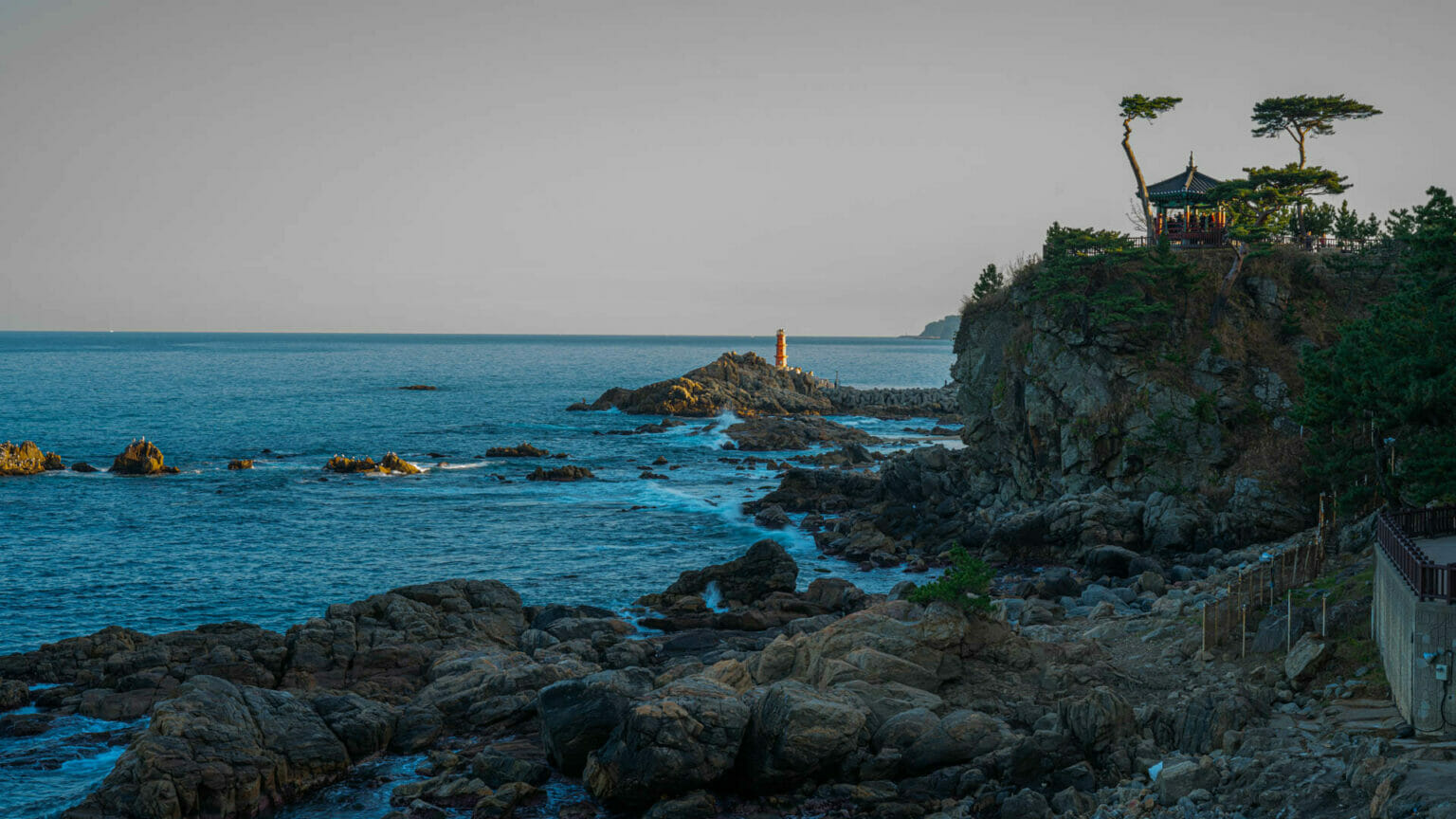 Seoraksan & Naksansa - The Most Beautiful Day-trip From Seoul?