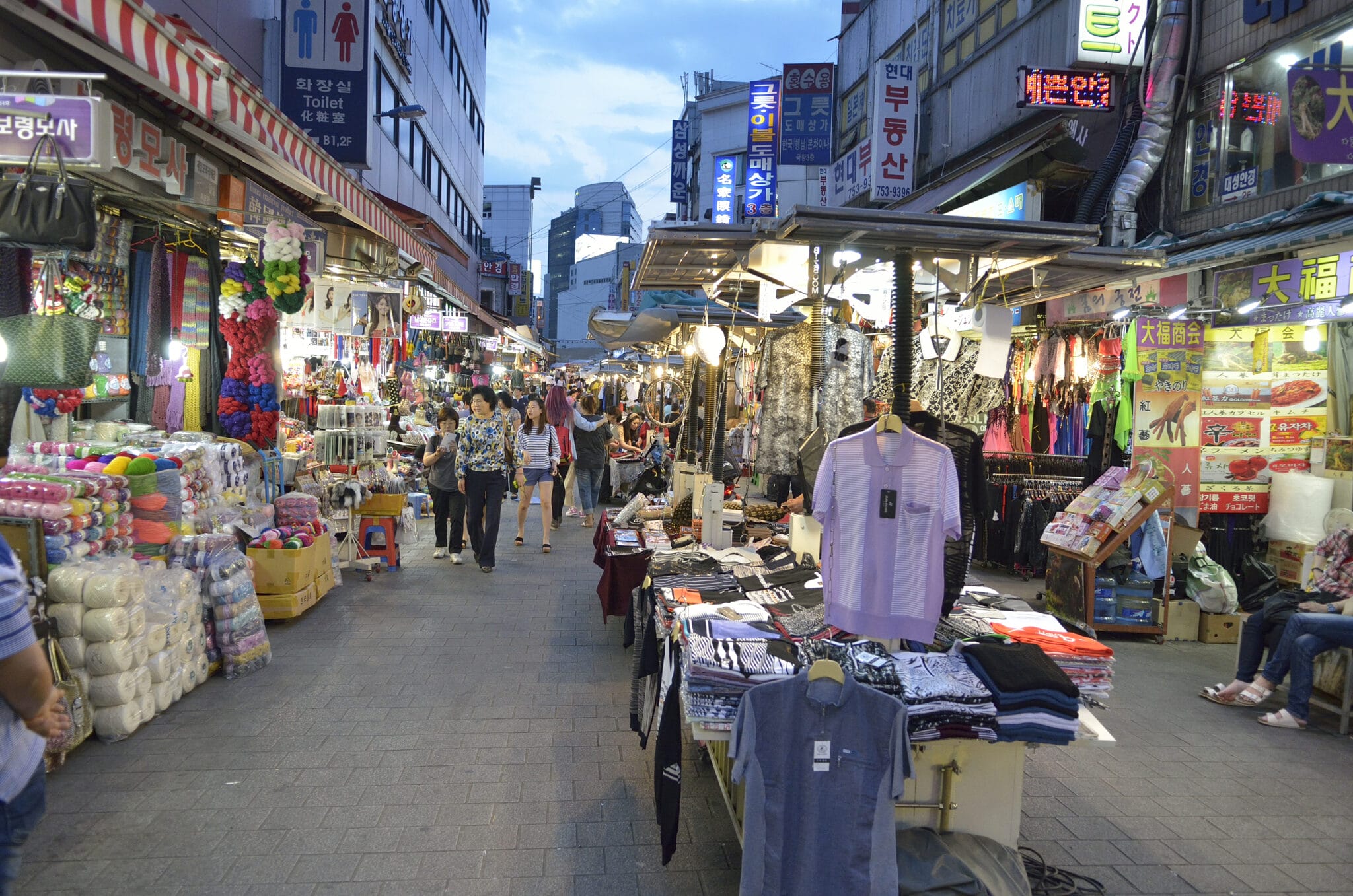 Markets In Seoul - 11 Must-Visit Markets In 2024